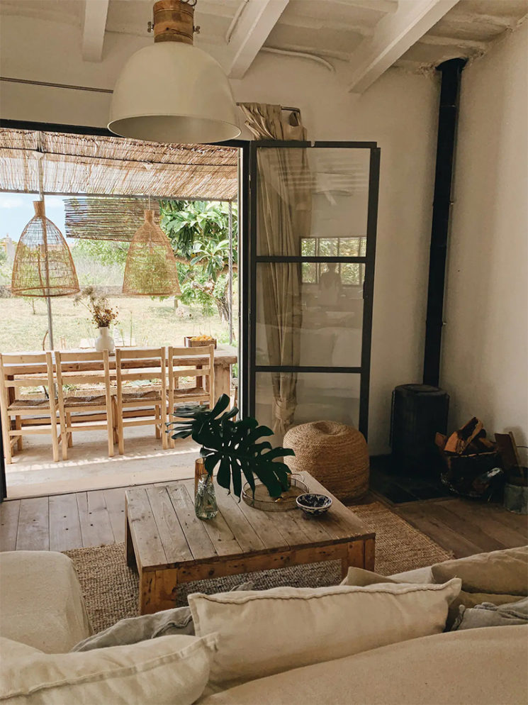 SA Caseta, une maison boho nature à Majorque - Turbulences Déco