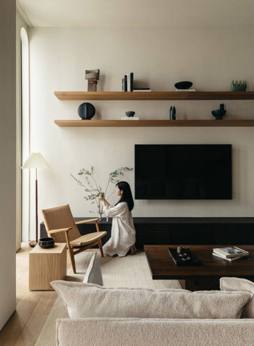 Comment intégrer sa télé dans son salon, sans que cela fasse tâche ...