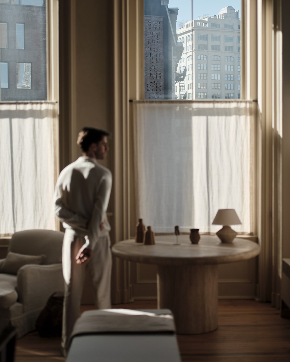 L'univers "old new" inspiré du wabi sabi de Colin King - Turbulences Déco